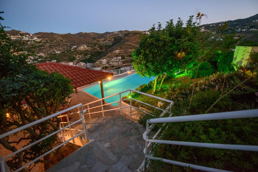 Blue Diamond Villa at Ag. Pelagia – elegantrips.com